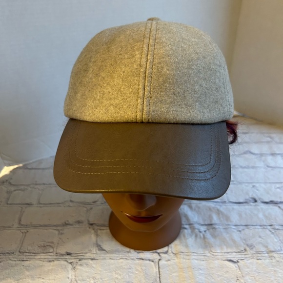 Universal Thread | Accessories | Universal Threads Womens Cap That Look ...